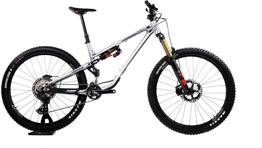 Commencal Meta TR V4 2022 - Mountainbike med Shimano Deore XT