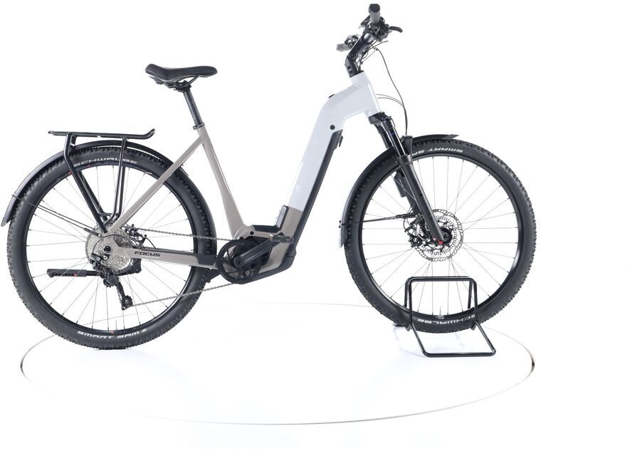 Focus Planet² 6.8 2023 - E-Trekking E-Bike Tiefeinsteiger