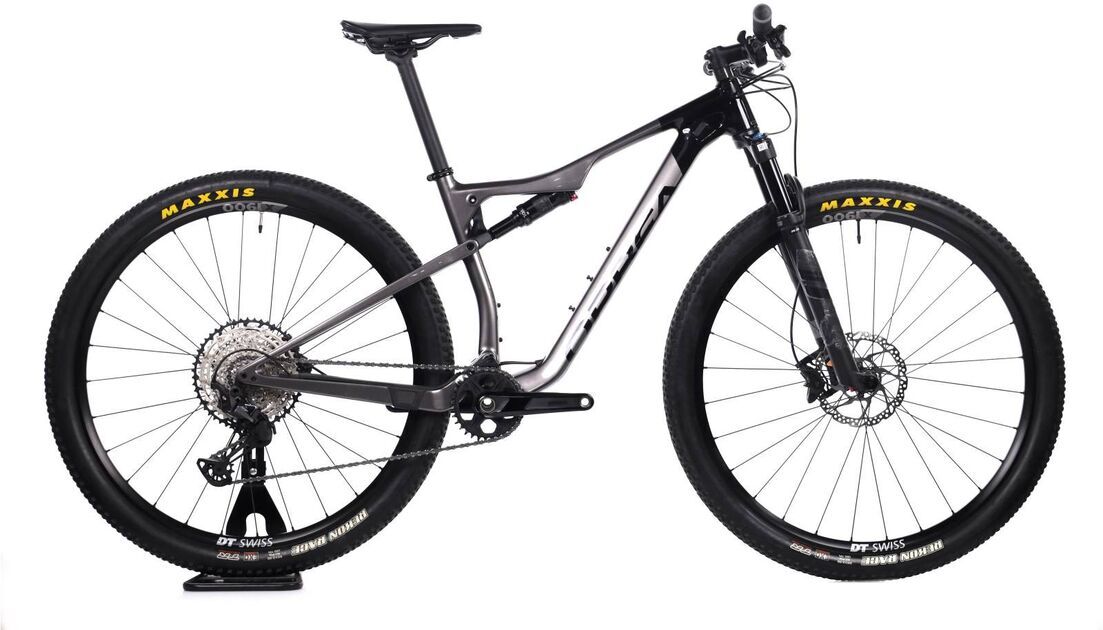 Orbea Oiz M30 (2022) - Refurbished Mountain Bike
