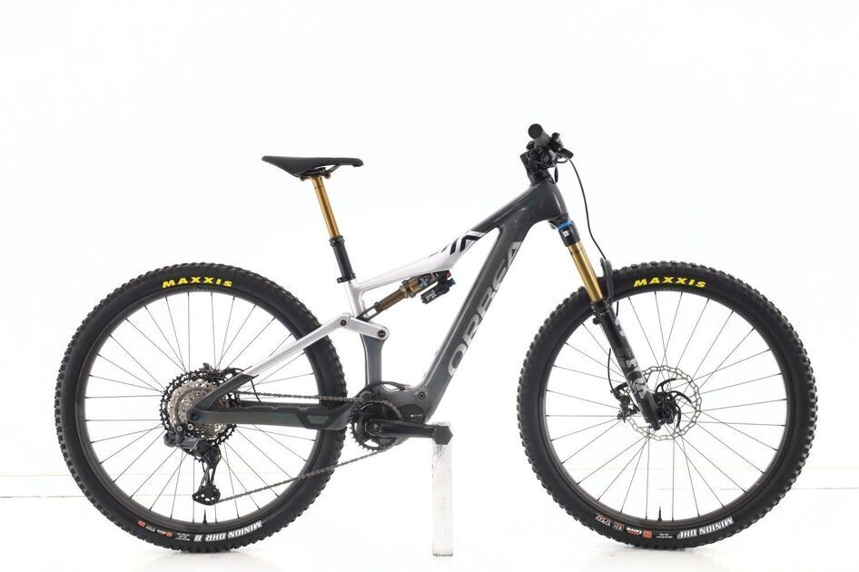 Orbea Rise M-Team (2024) | Diamant | grå | 29" | 41 cm | M | 100 - 500 km | 360 Wh | Shimano ...