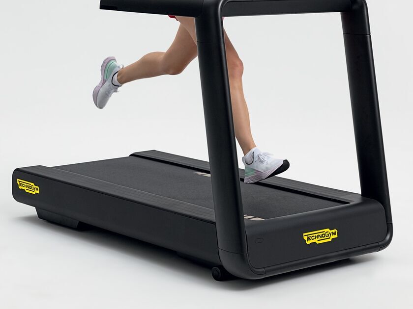 Technogym Run Live 19 5000 | musta | 7 299 € | Nyt 30 päivän palautusoikeus
